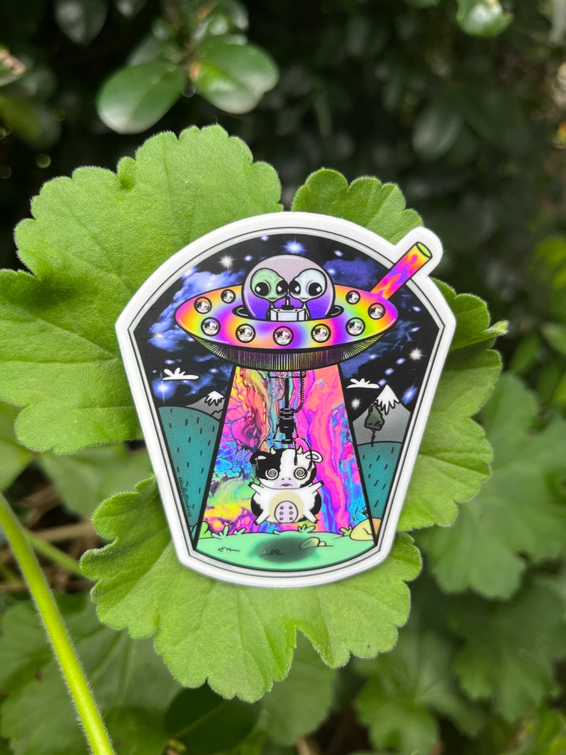 Alien UFO Cow Abduction. Vending Machine Sticker. Alien - Etsy