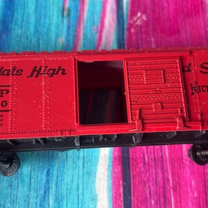 Vintage Toys R Us Model Power Train Car Red HO Scale 5.5”box Car Nickle ...