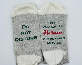 Christmas Movie Socks If You Can Read This Christmas Socks Watching ...