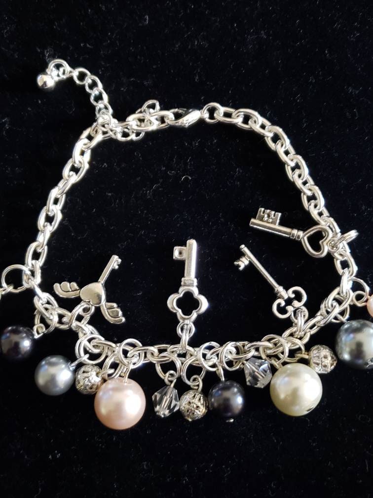 Klassy Keys - Etsy