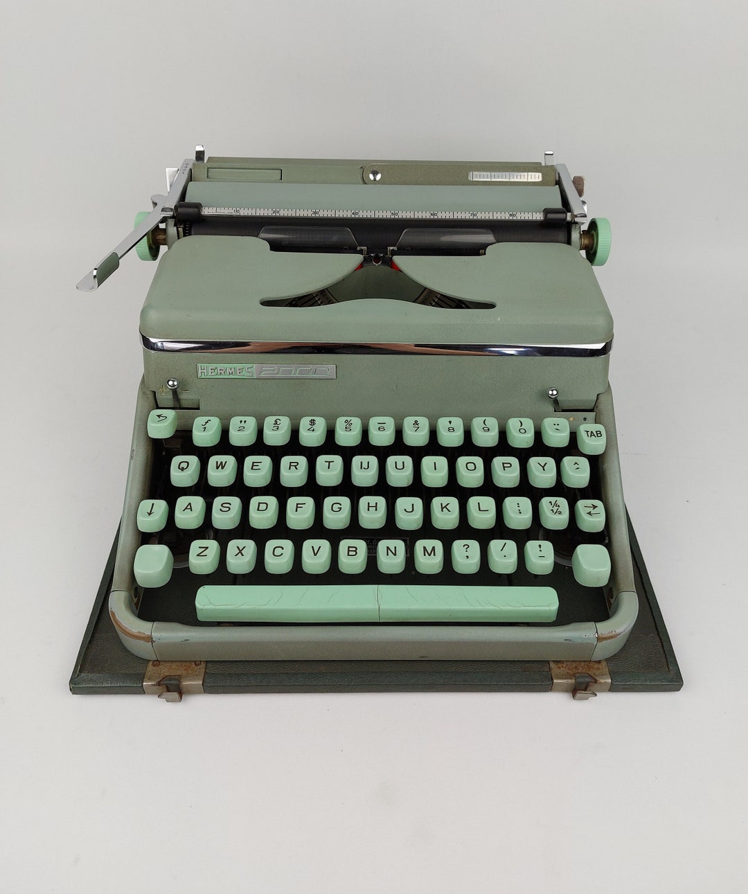 Typewriter Hermes 2000 QWERTY Typewriter WORKING With HARDCASE 1950 50 ...