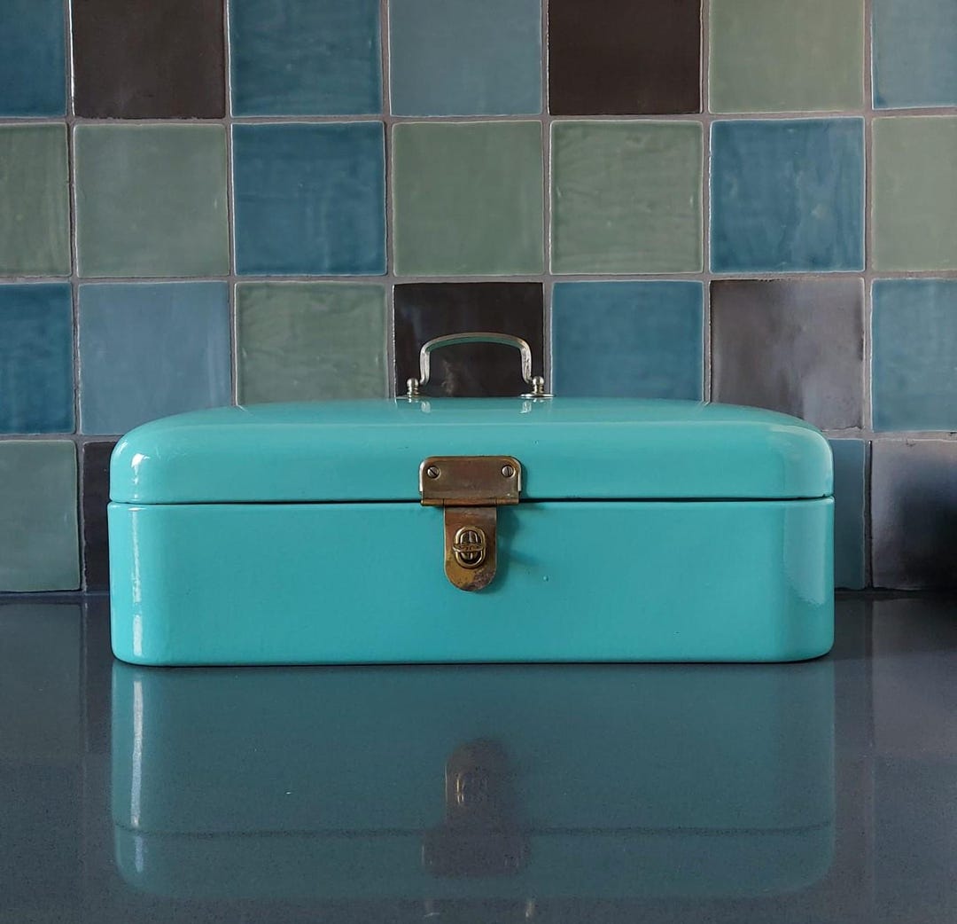 Bread Box Enamel / Enamelware Enamel Bread Box Storage Kitchen Dutch ...