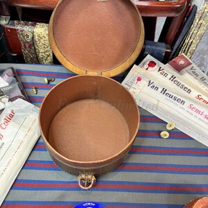 A Vintage Leather Collar Box. Storage for Your Detachable Collars. CB8 ...