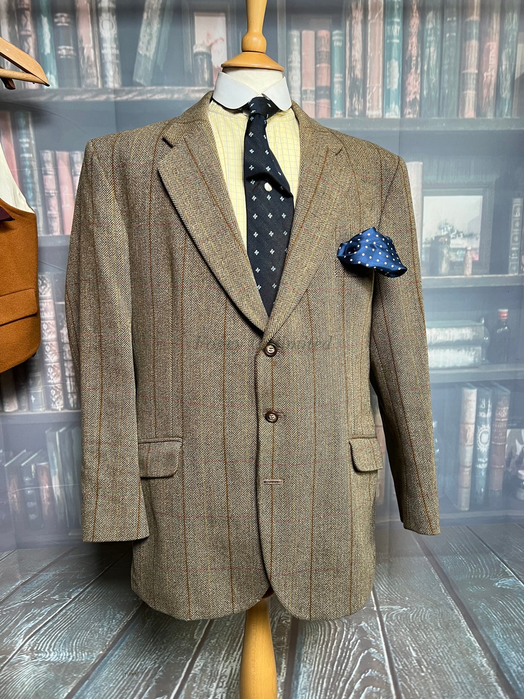 Lovely Magee Windowpane Tweed Hacking Jacket 46"l /117cm Chest (ref ...