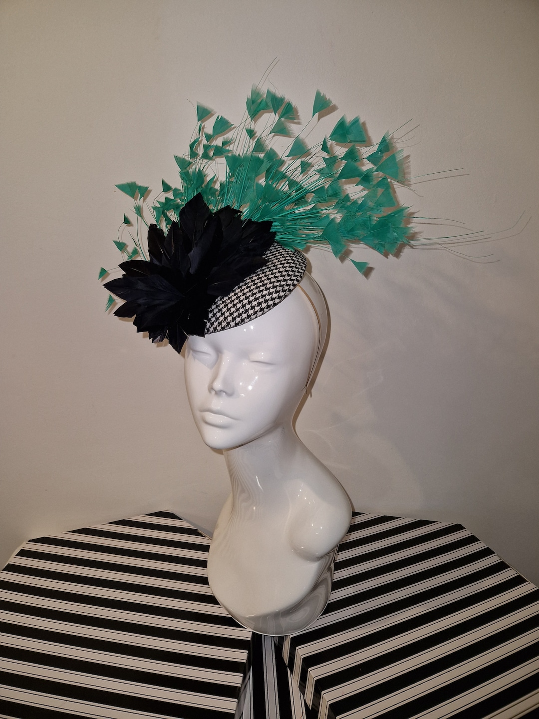 Feather Fascinator Hatinator for Weddings Races and Special Occasions ...