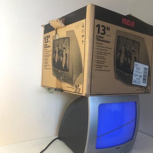 RCA E13320 Vintage 13" CRT Color TV Retro Gaming Television - New ...