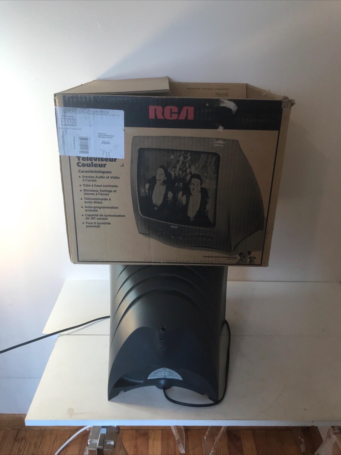 RCA E13320 Vintage 13" CRT Color TV Retro Gaming Television - New ...