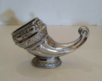 Metal Cornucopia - Etsy