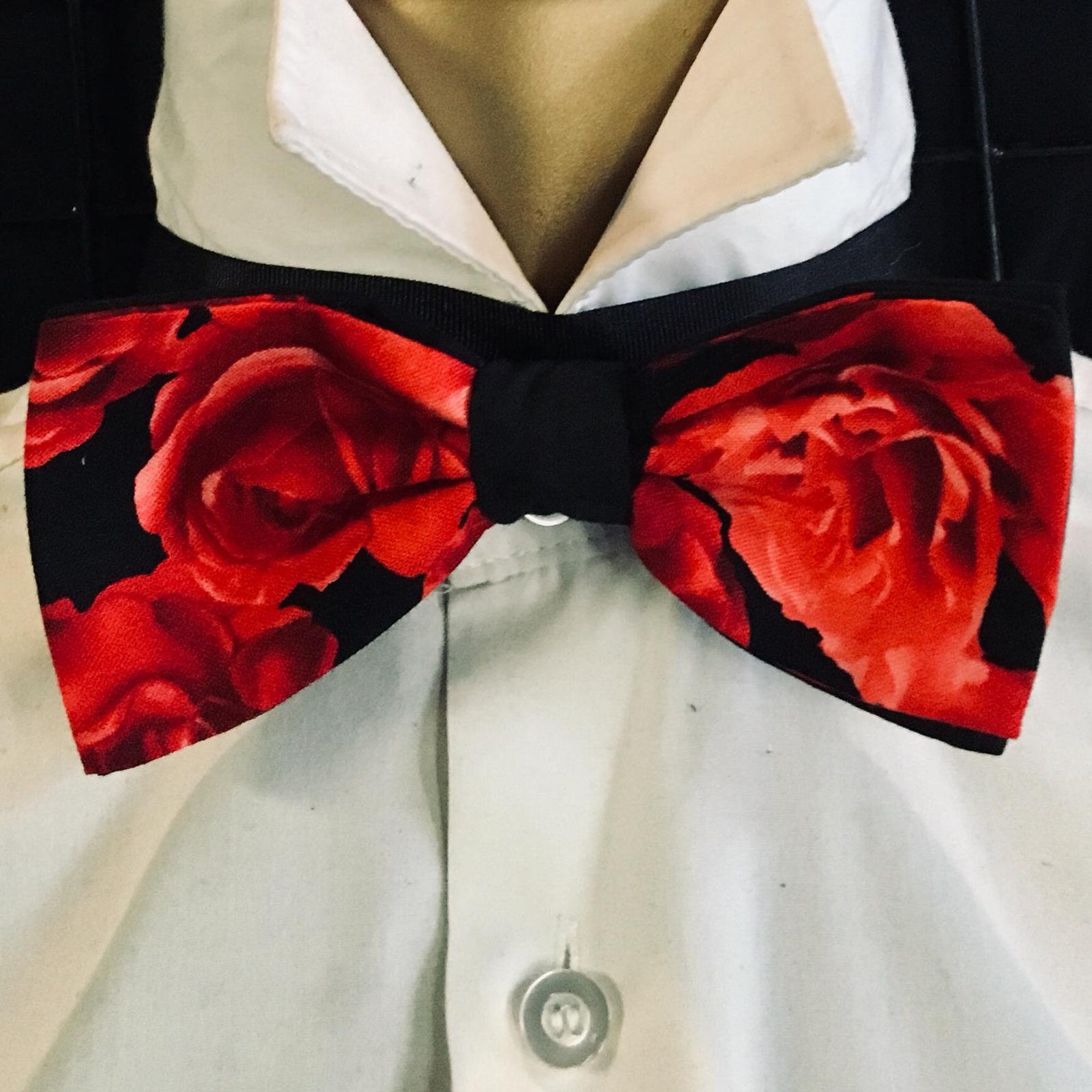 Beautiful Realistic Red Roses Bow Tie Hair Bow Necktie | Etsy