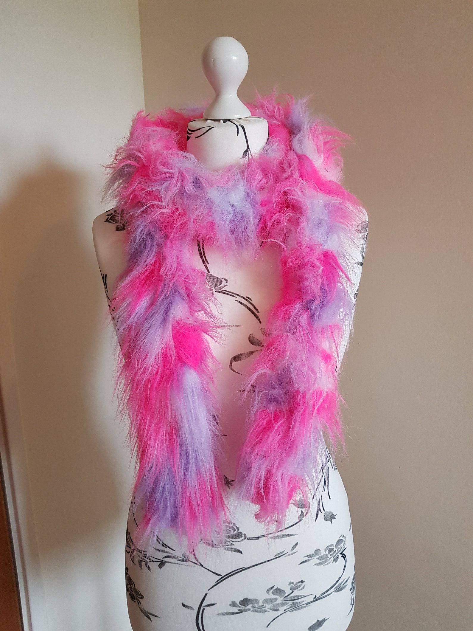 Bright Coloured Fun Luxurious Ultra Soft, Warm and Fluffy Approx. 6ft ...
