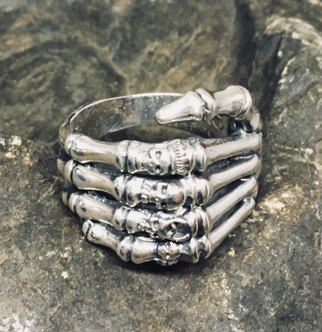 Awesome Skeleton Hand Ring With Voodoo Skull Details on Each Finger ...