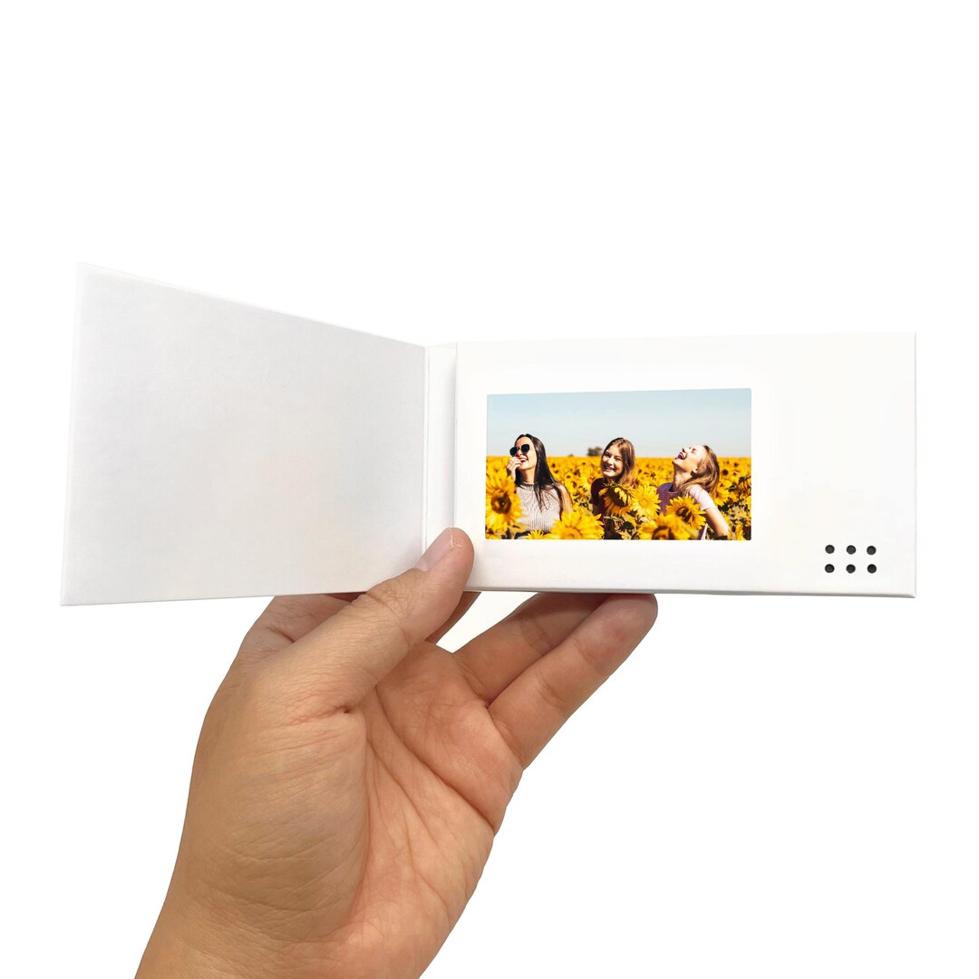 Recordable Video Business Card: 3" HD Screen. 512mb Memory. Rechargable ...