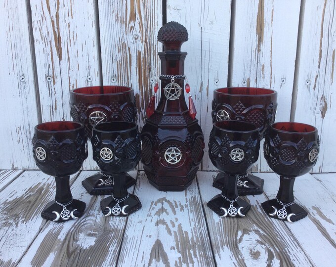 Gothic Decanter and Goblet Set, Vampire Goblet, Witchy Wine Set ...