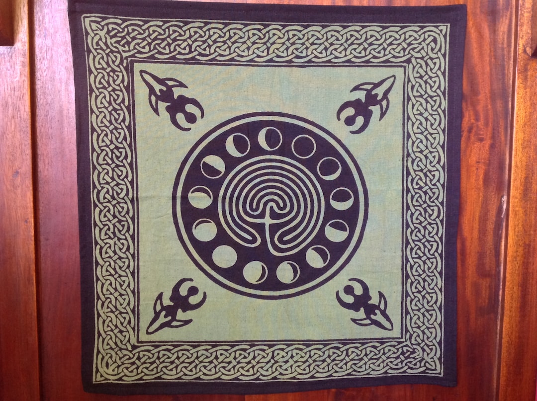 Goddess Labyrinth Moon Cycle Altar Cloth, Ritual, Pagan, Witch, Wiccan ...