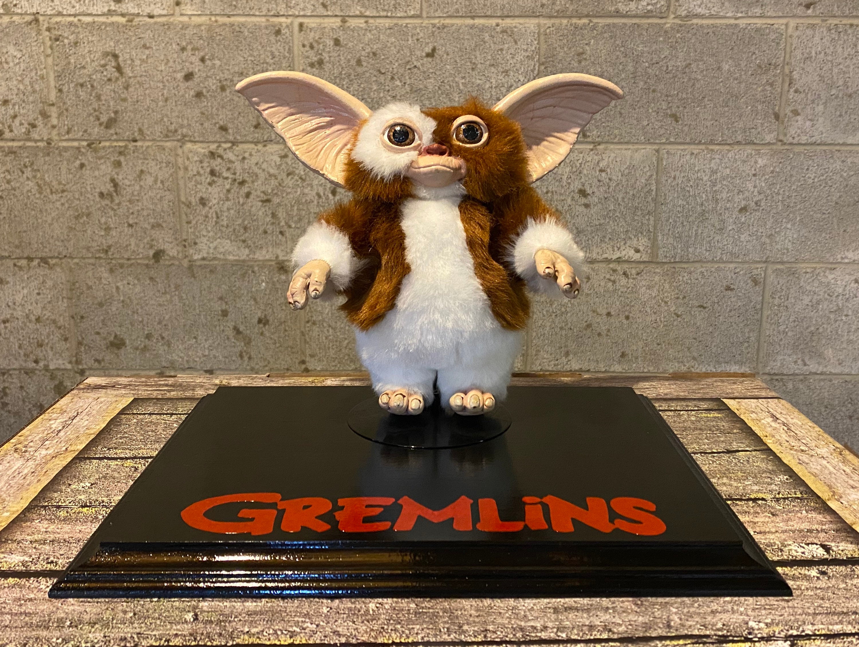 Gremlins Gizmo Mogwai Puppet Prop Display Collectible Custom | Etsy