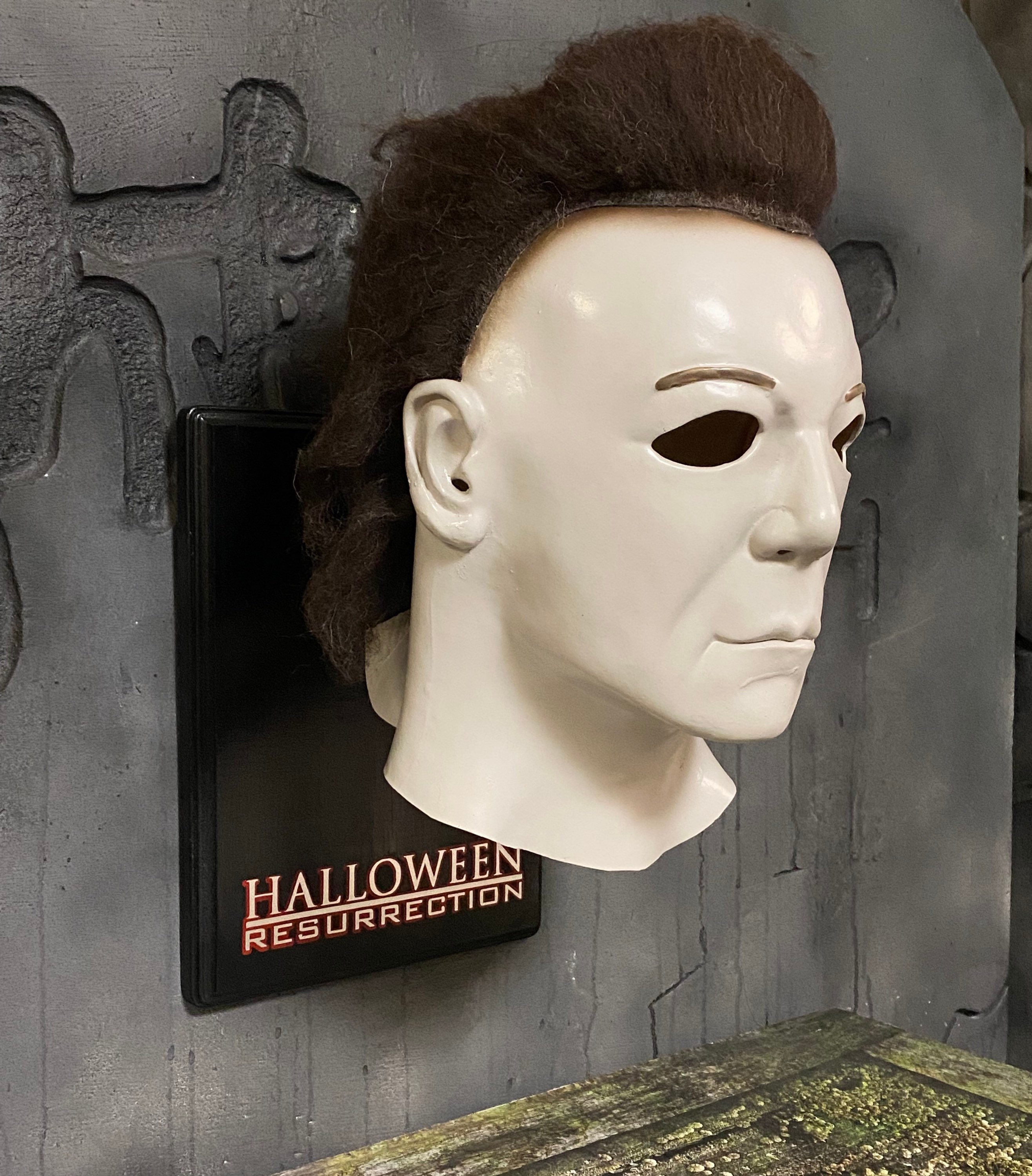 Michael Myers Halloween Resurrection Mask