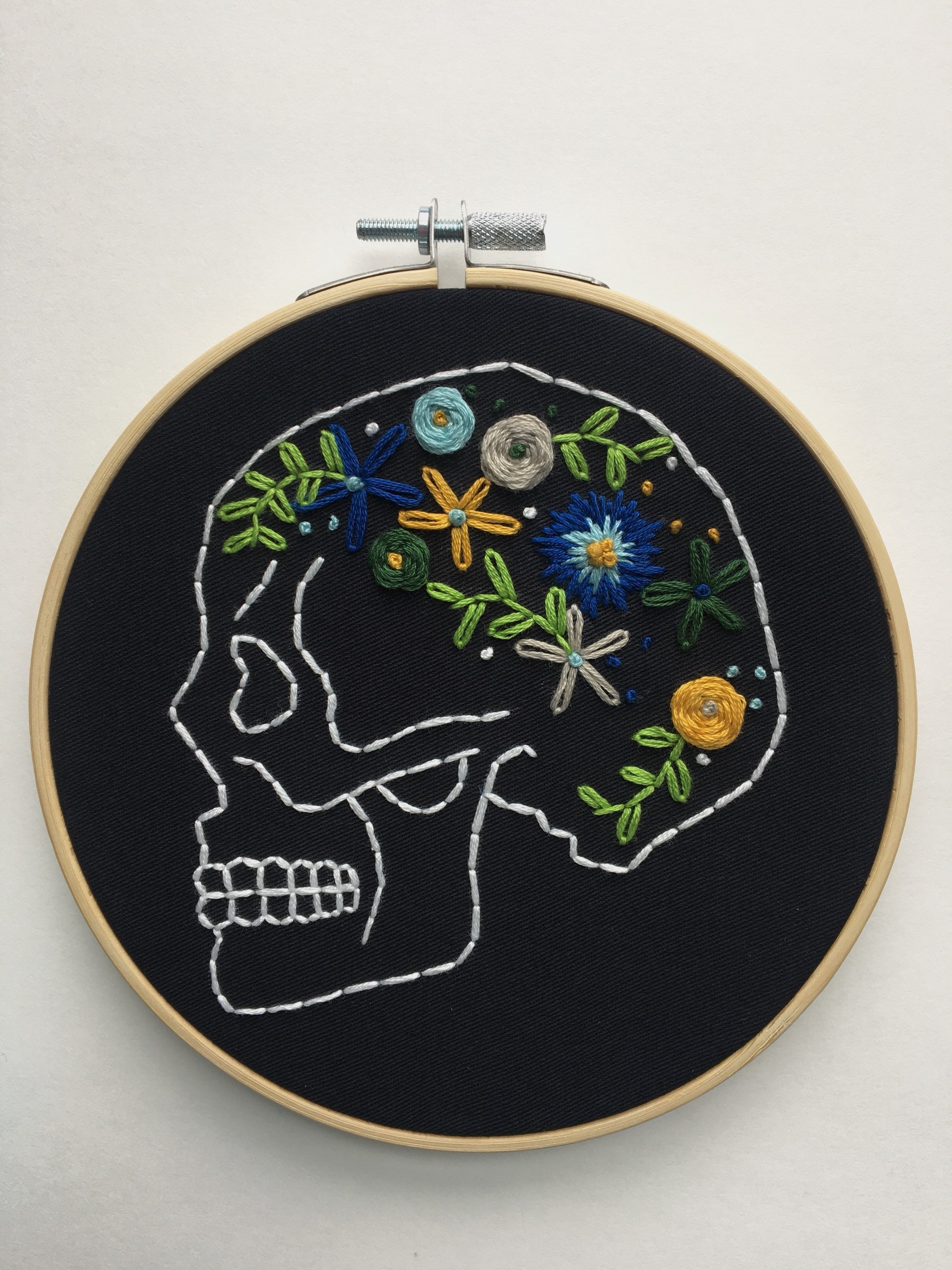 Embroidered skull / embroidery hoop art / floral embroidery / | Etsy