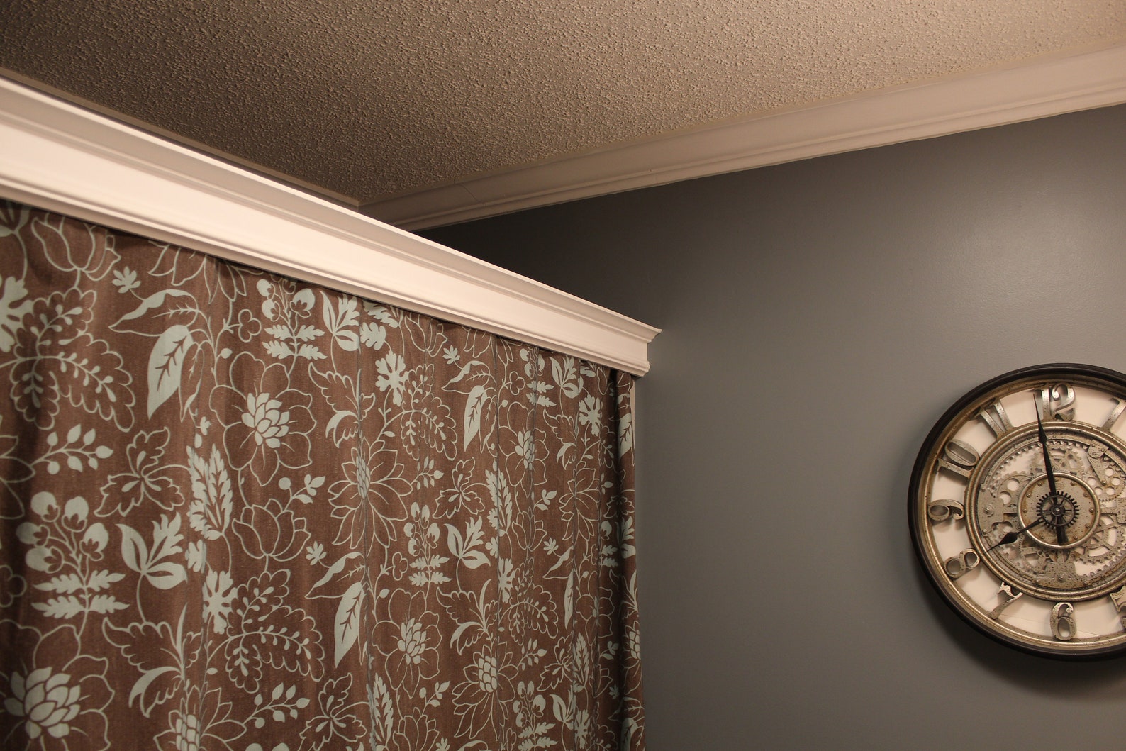 Shower Crown Molding: Easy Bathtub Shower Upgrade - Etsy