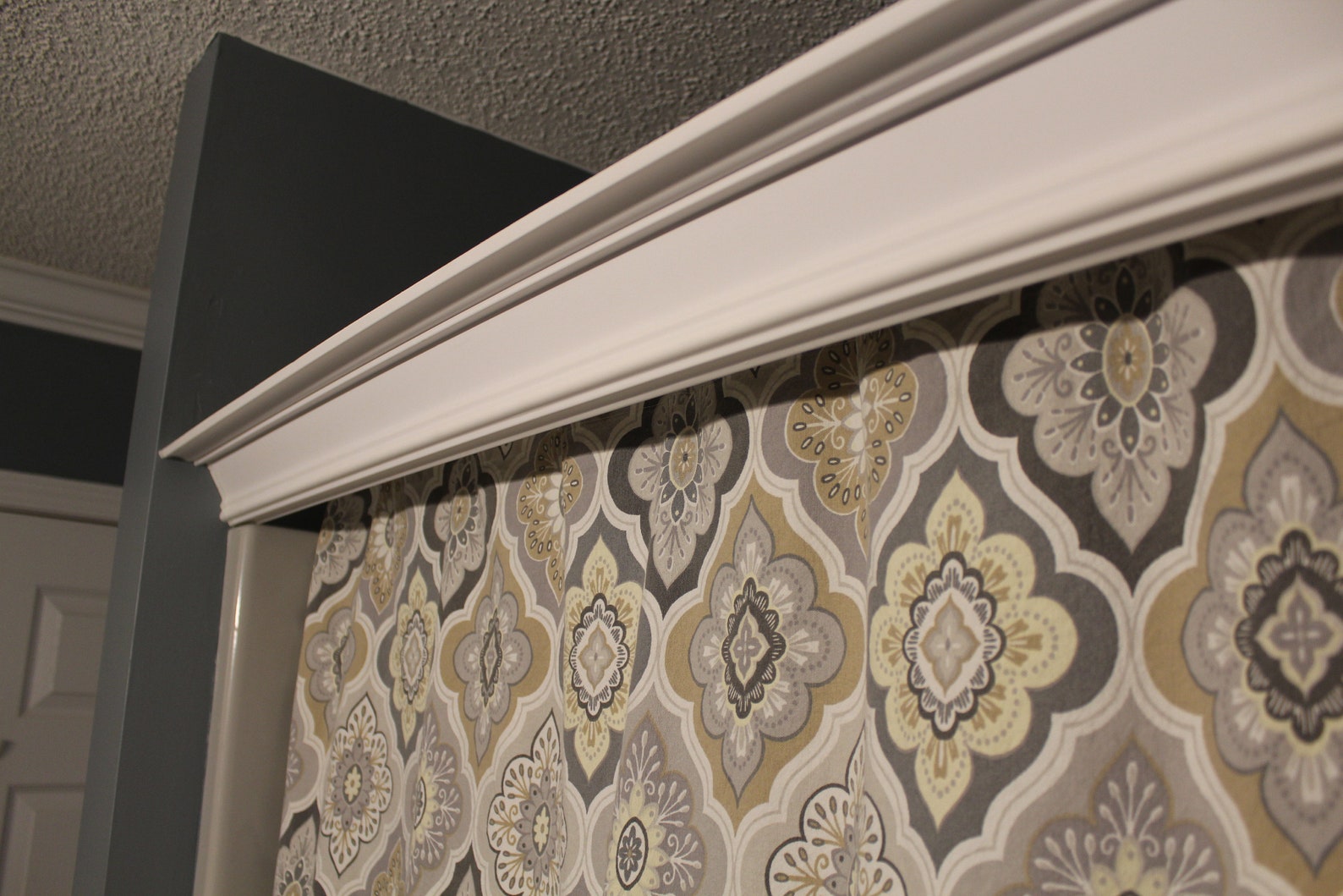 Shower Crown Molding: Easy Bathtub Shower Upgrade - Etsy