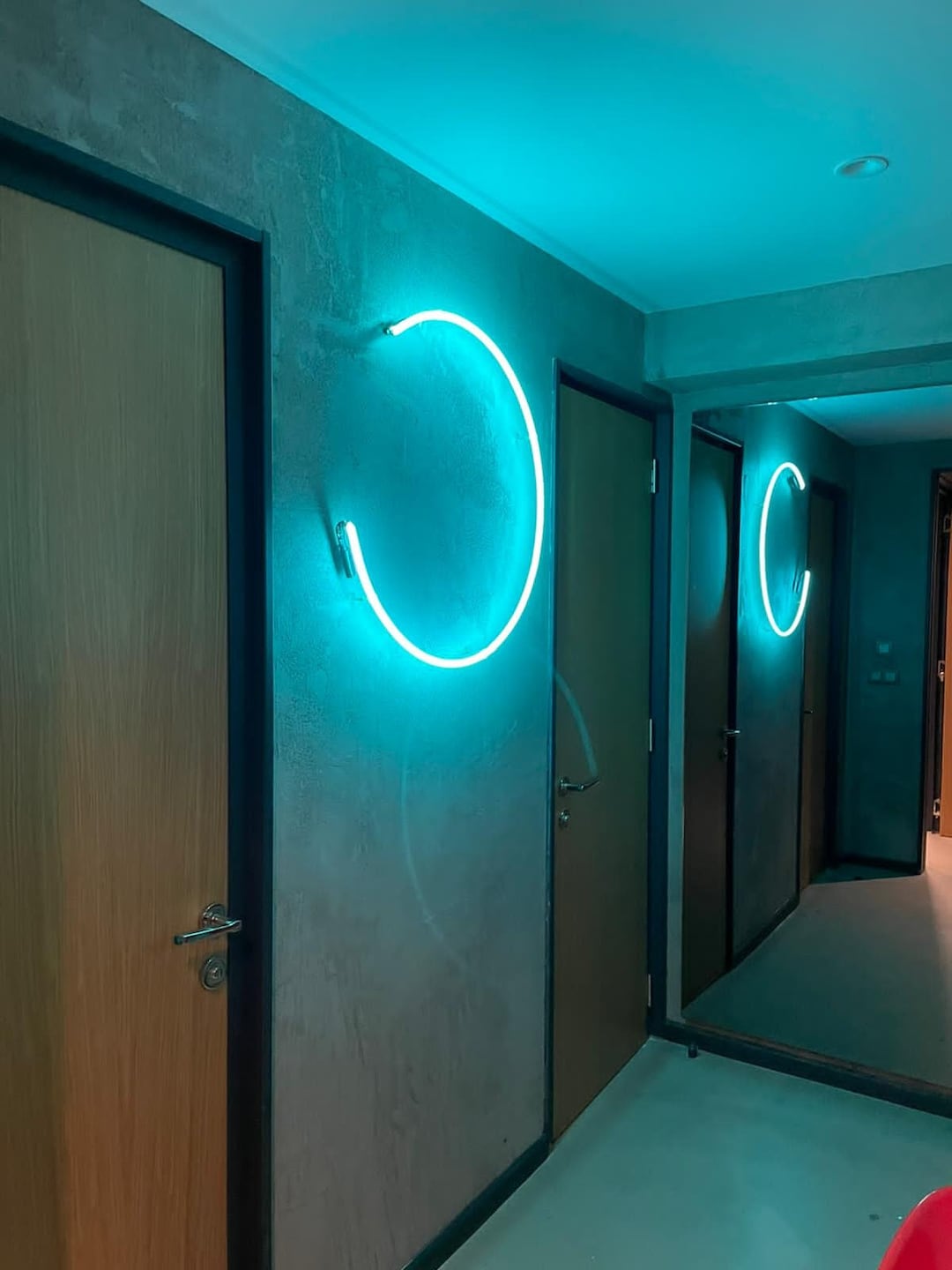 Abstract Circle Neon Sign - Neon Glass Circle- Custom Neon Sign- Neon ...