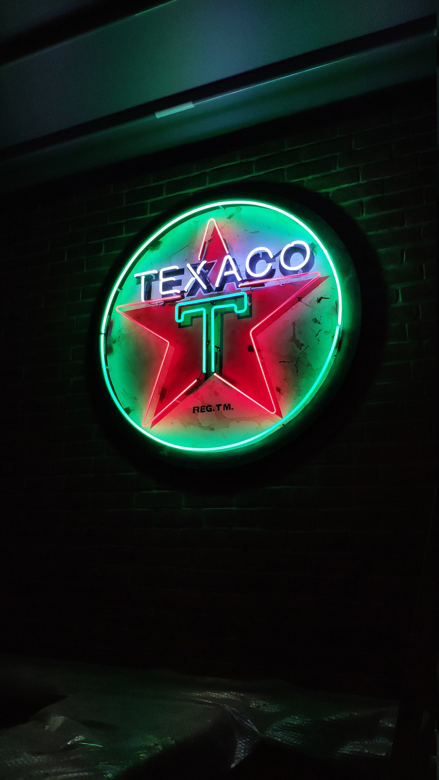 Neon Sign - "texaco T" Glass Tube Neon Sign - Etsy