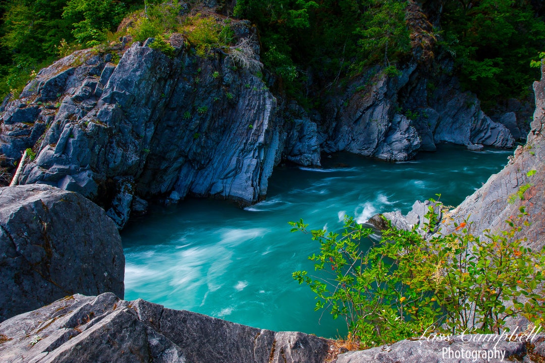 Blue Waters of Goblins Gate, Olympic National Park, Elwha River Valley ...