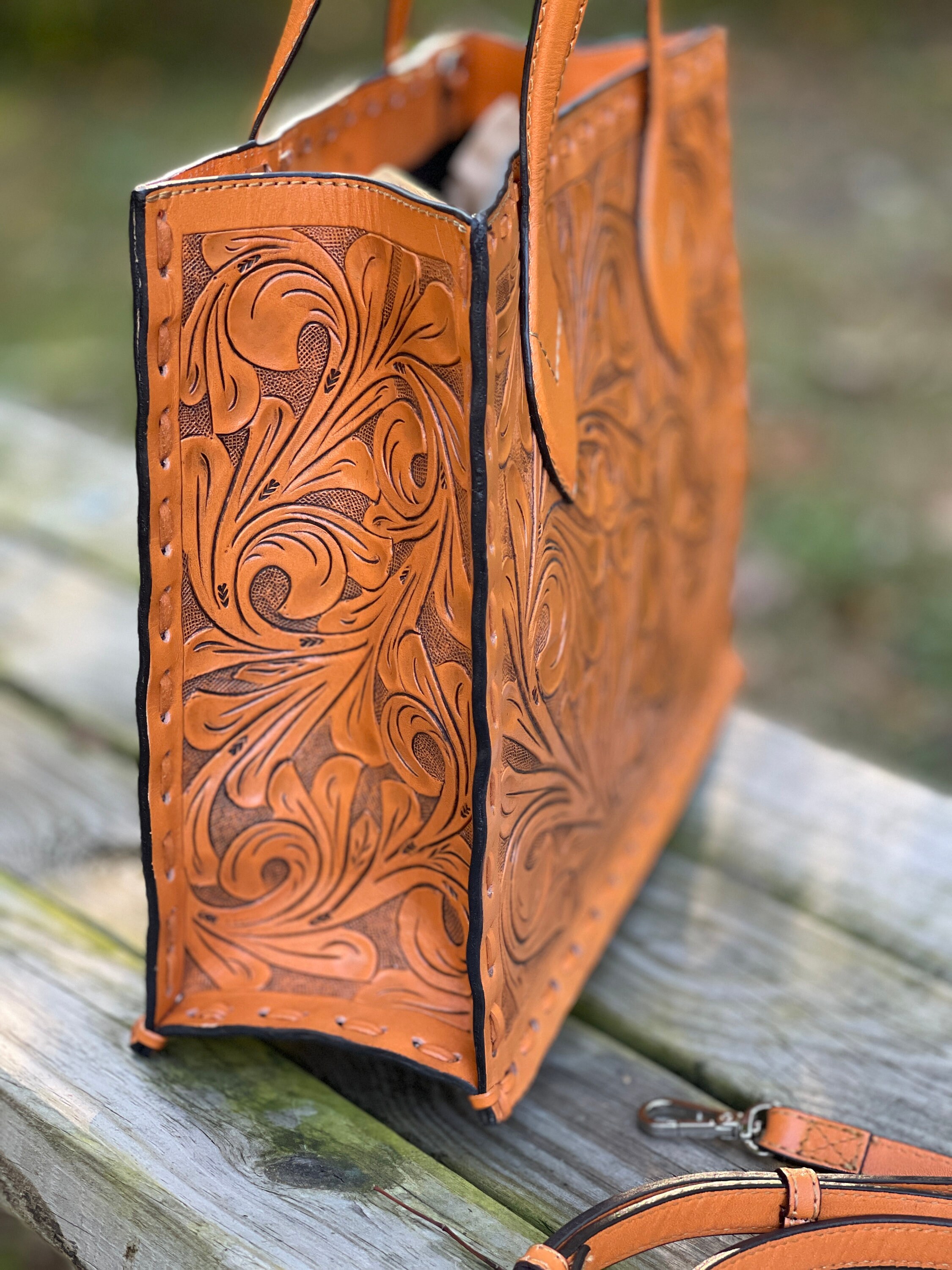 Hand-tooled Leather Tote & Crossbody Bag conchita - Etsy