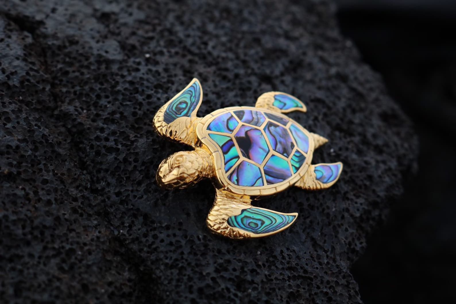 18K Gold Vermeil Green Sea Turtle Necklace Pendant . Hawaiian Honu ...