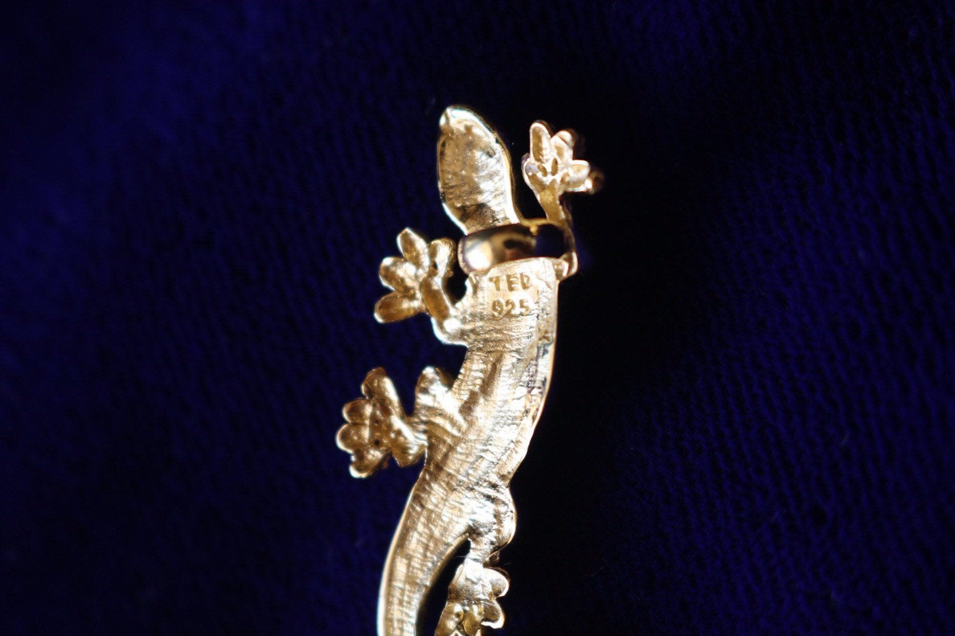 Hawaiian Gecko Lizard Salamander Necklace Pendant. Vermeil 18k Gold ...