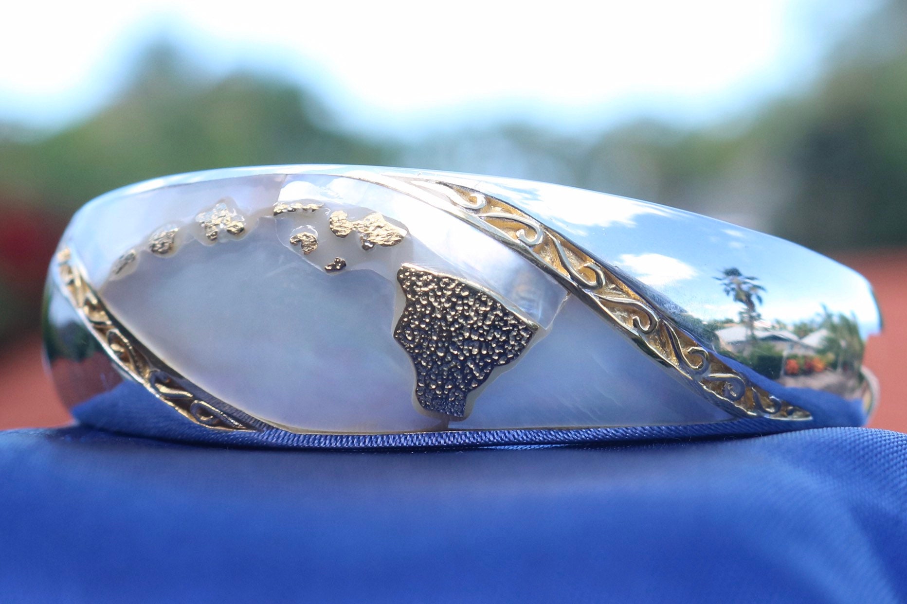 Hawaiian Islands Cuff Bracelet, Silver, 18K Gold, Mother of Pearl - Etsy