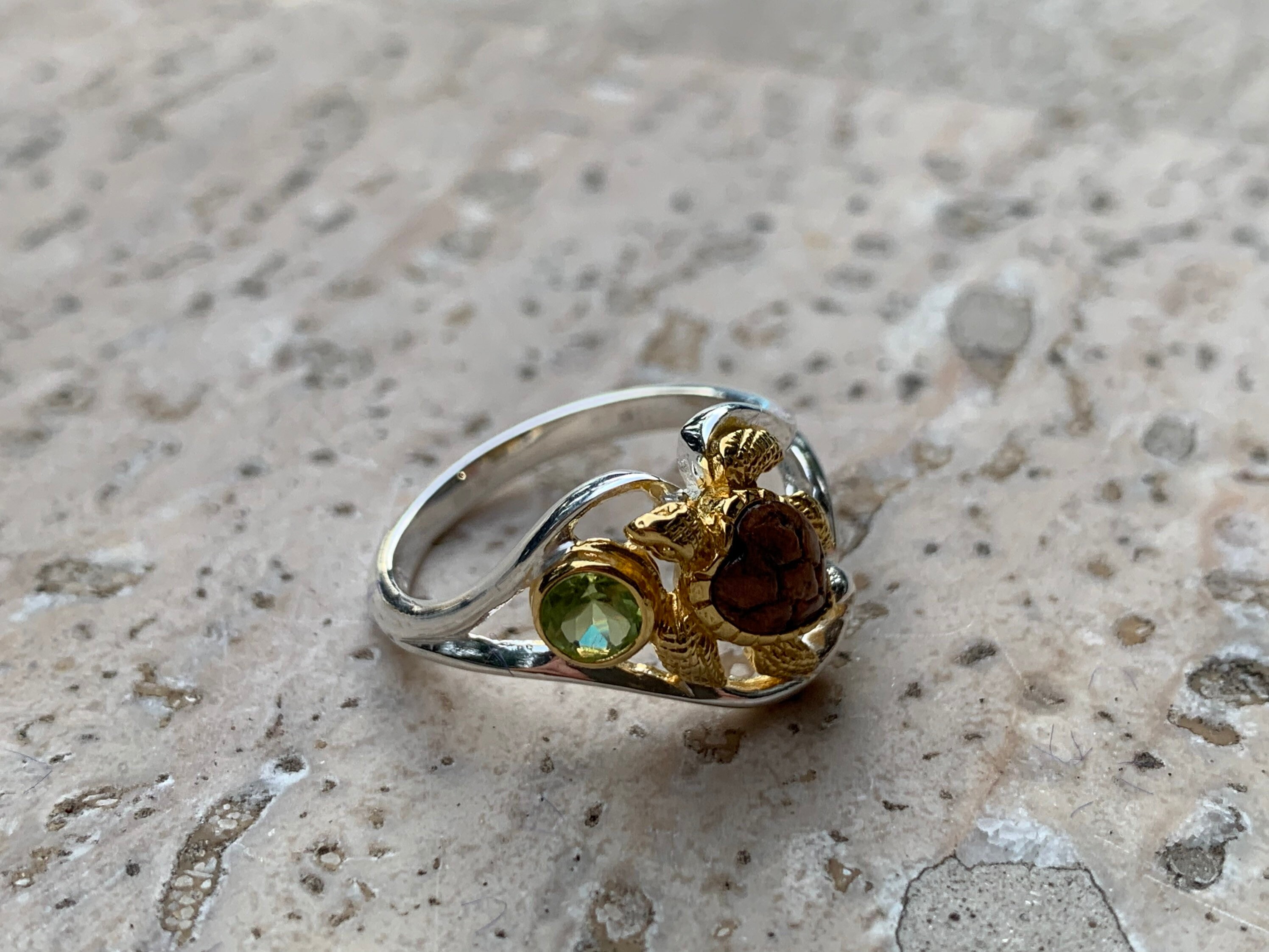 Turtle Ring. Peridot, Silver, Gold, Hawaiian Koa Wood. - Etsy