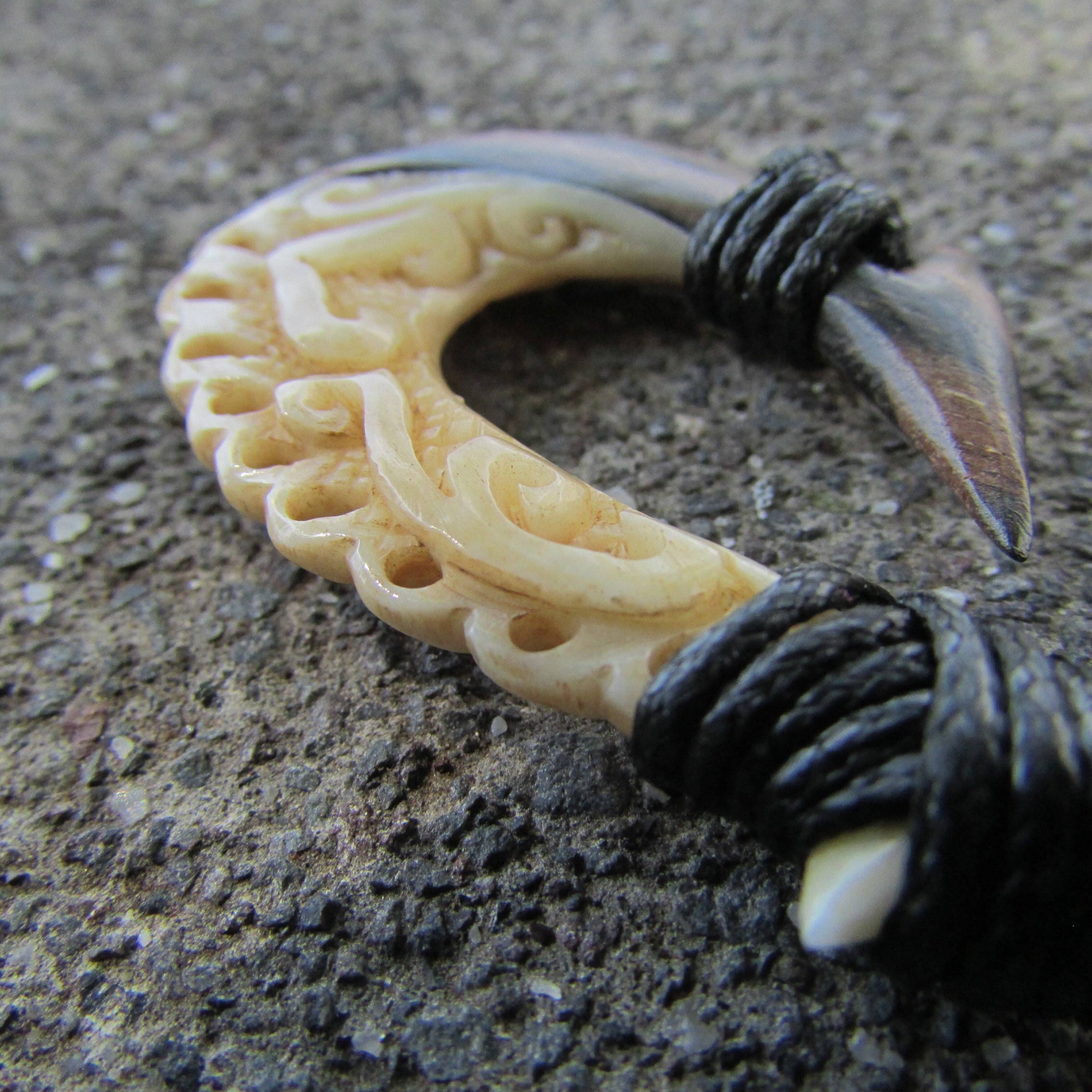 Maori Matau, Hawaiian Makau. Polynesian Tribal Fishing Maui Hook ...