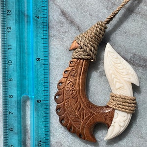 Hawaiian Makau Polynesian Matau Maui Carved Fish Hook Necklace. Bone ...