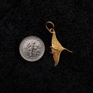 18K Gold Vermeil Manta Ray Necklace Pendant. - Etsy