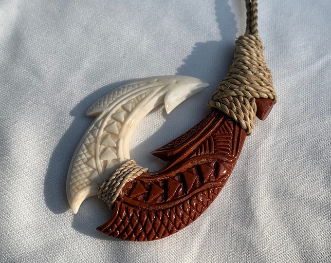 Hawaiian Makau Polynesian Matau Maui Carved Fish Hook Necklace. Bone ...