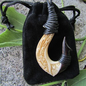 Maori Matau, Hawaiian Makau. Polynesian Tribal Fishing Maui Hook ...