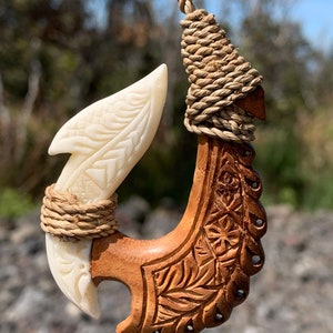 Hawaiian Makau Polynesian Matau Maui Carved Fish Hook Necklace. Bone ...