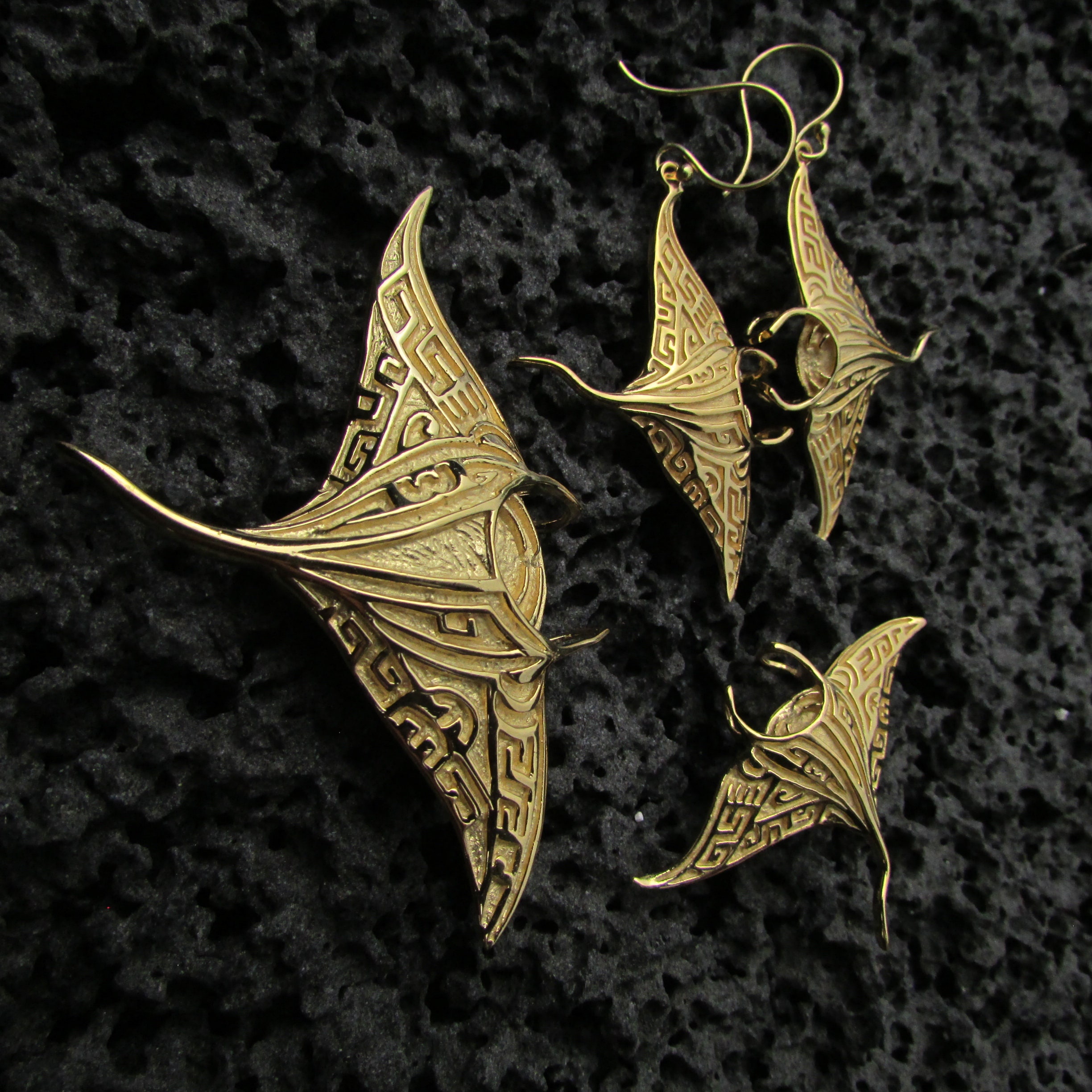 18K Gold Vermeil Manta Ray Necklace Pendant Ocean Beach | Etsy