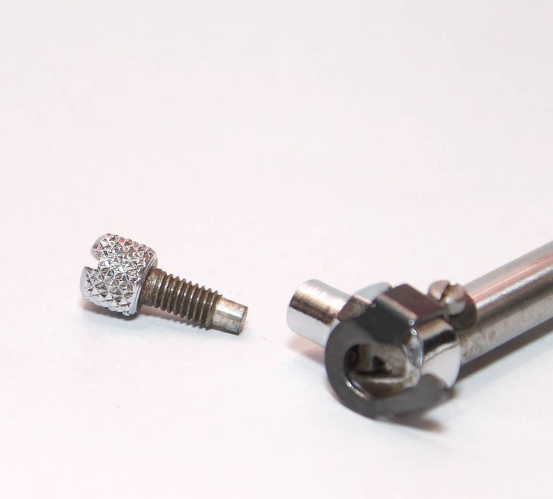 Husqvarna Viking 5540 Needle Bar, Needle Clamp With Screw. Original ...