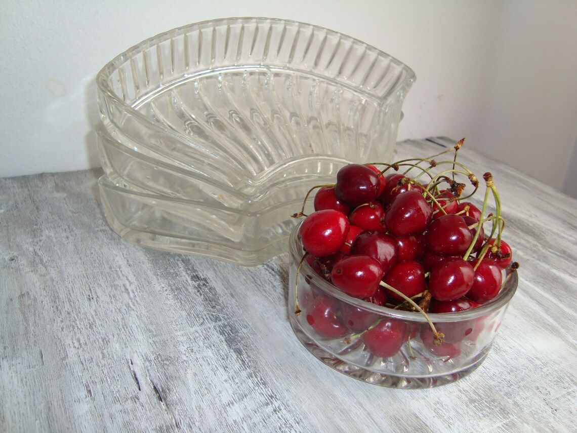 Vintage Clear Glass Saucers Small Glass Plates Set of 4 - Etsy