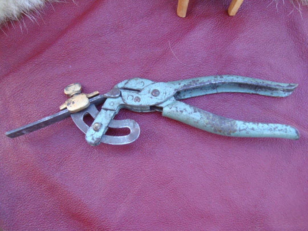 Antique Nippers Old Pliers Antique Blacksmith Tool Vintage Nipper ...