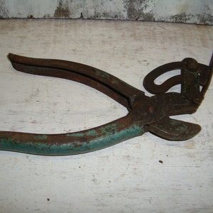 Antique Nippers Old Pliers Antique Blacksmith Tool Vintage Nipper ...