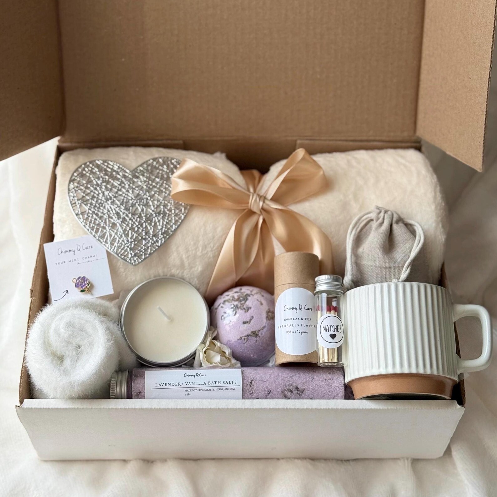 Classy Gift Basket for Women | Cozy Gift Box With Blanket | Mom Box ...