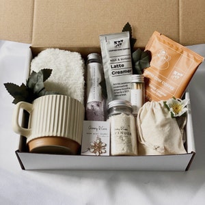 Relaxing Gift Box - Lavender Spa Bath Gift Box - Hygge Gift Box - Birthday Set - Personalized ...