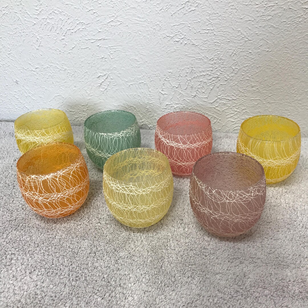 Vintage MCM Spaghetti String Roly Poly Color Craft Rubberized Drink ...