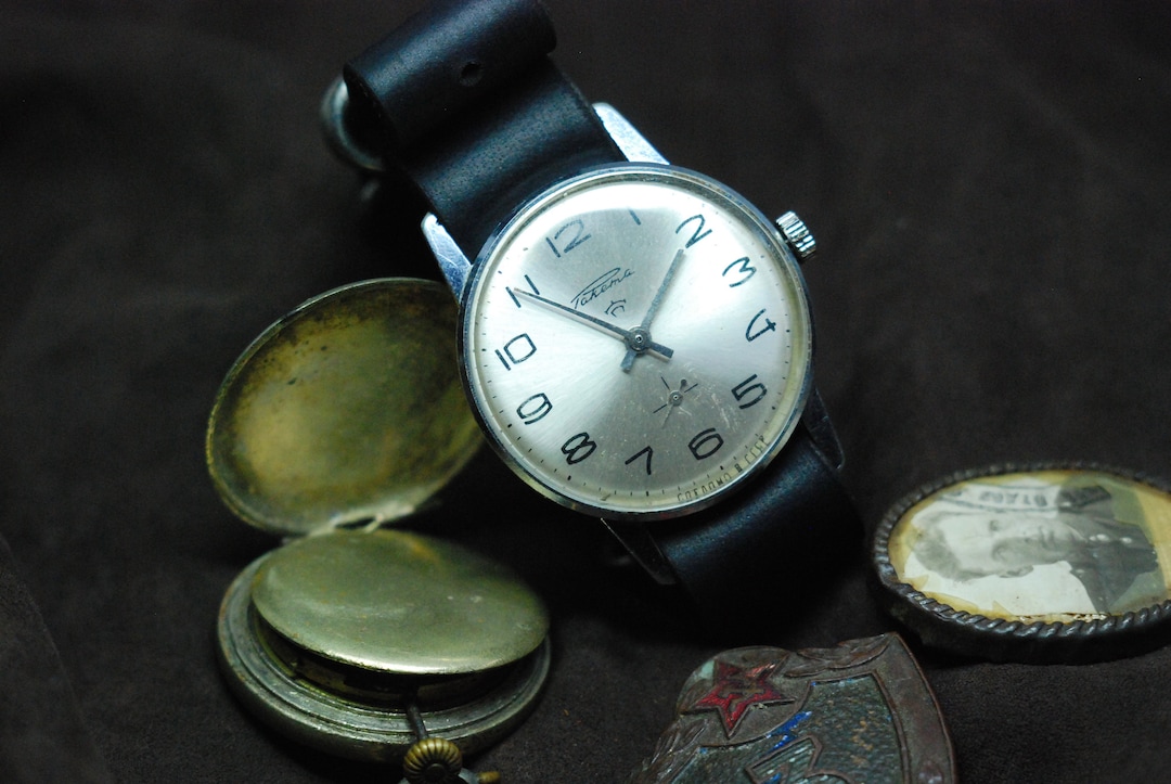 RARE! Raketa Vintage Men's Watch "rocket" . Watches +hand Made Leather ...