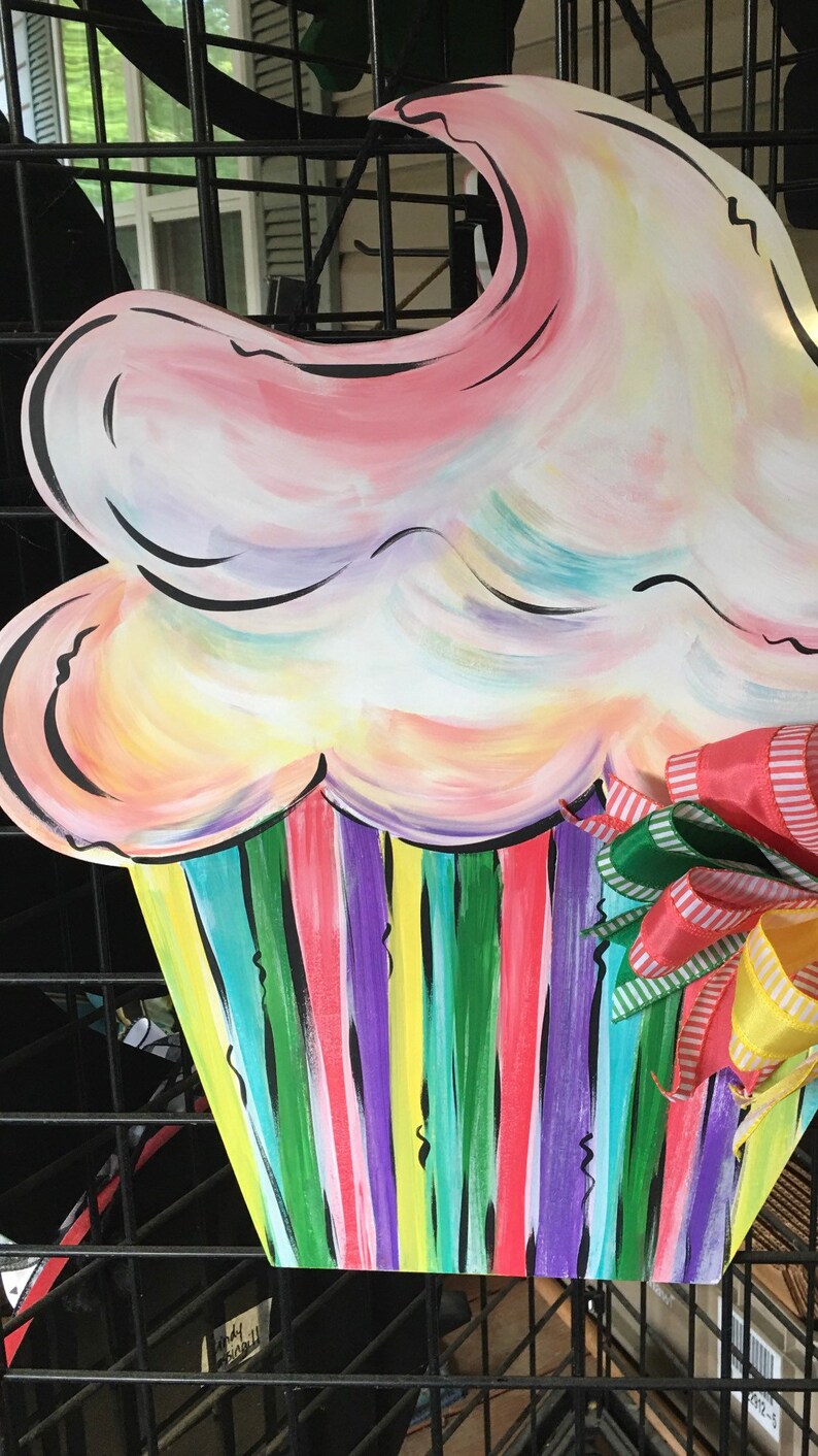 Cupcake Door Hanger Birthday Wreath Door Decor Personalized | Etsy