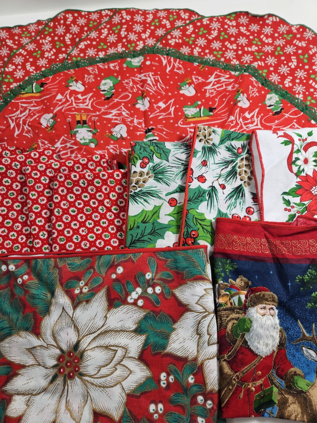 14 Piece Lot of Vtg Christmas Table Linen Pieces or Crafting Fabrics ...