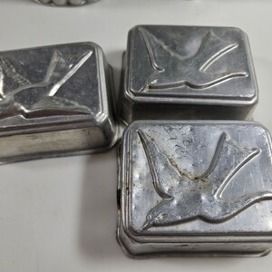 37 Vtg Small Metal Molds, 2.75 to 3.75 Inch Widths // Small Aluminum ...