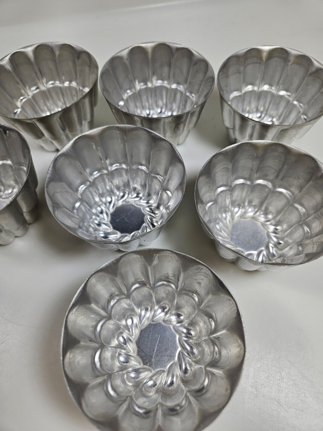 7 Vtg Small Metal Molds, 3 Inch Diameter // Small Aluminum Baking Mini ...